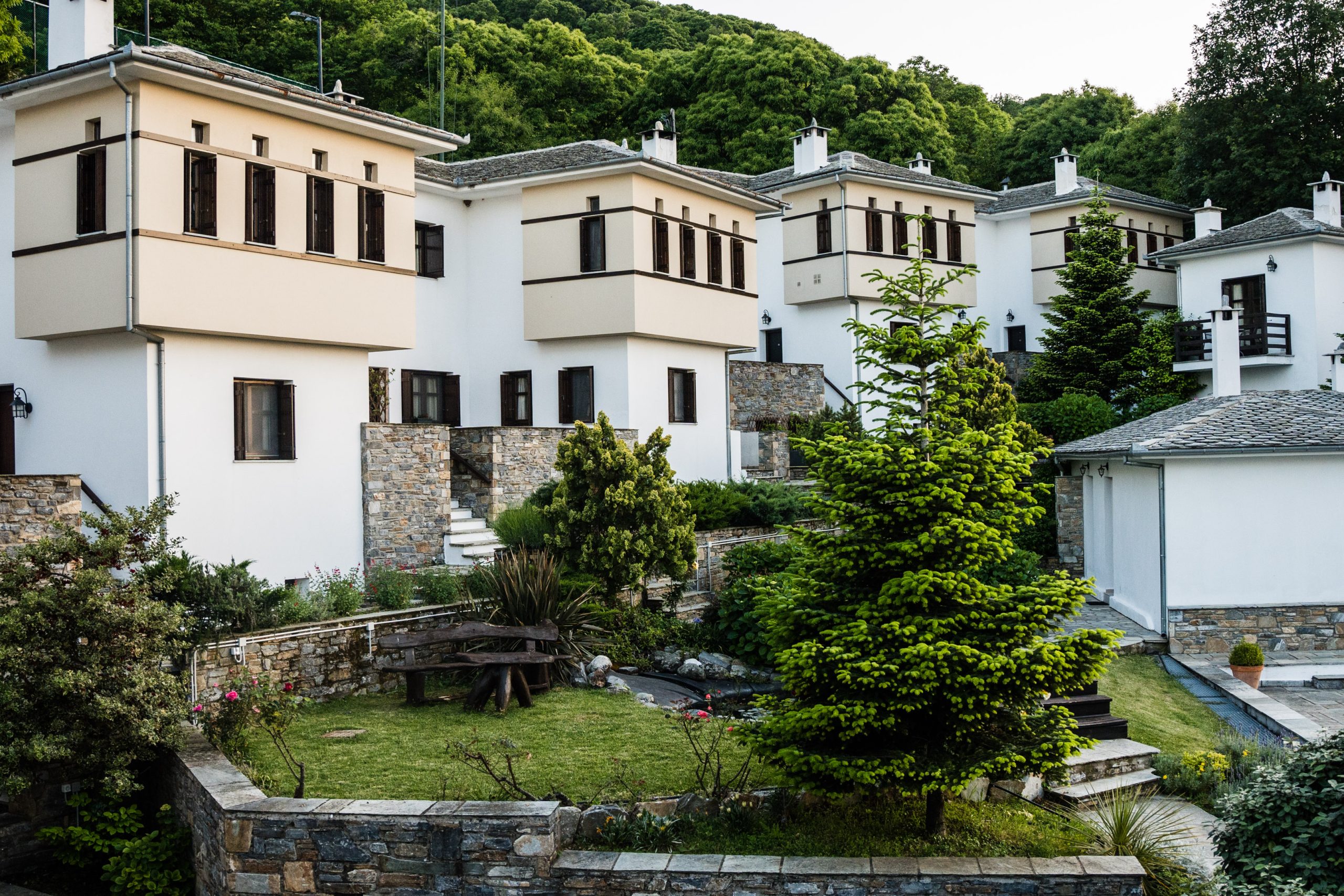 12 Months Resort & Spa: Ένα οικολογικό ξενοδοχείο στο Πήλιο - 12 Months ...